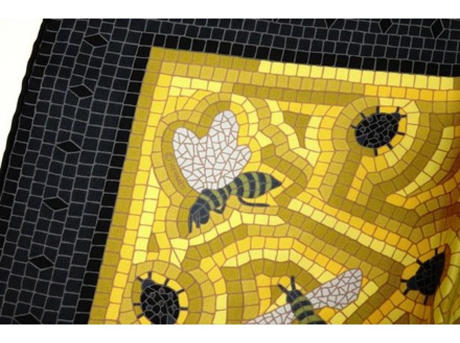 Hermès Cave Felem Silk Scarf Black ref.60224 - Joli Closet