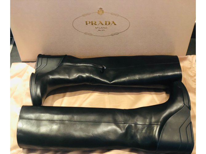 Prada Botte Cuir Noir ref.85791 - Joli Closet