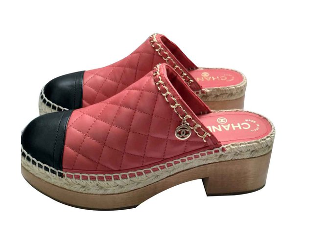 Chanel mules Cuir Rouge ref.92461 - Joli Closet