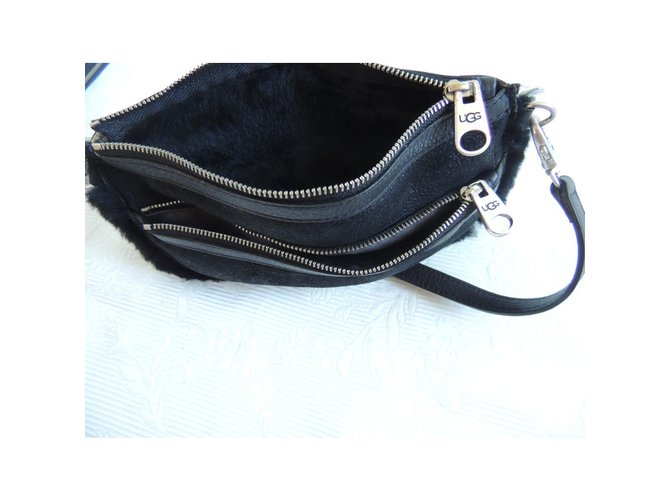 Sacs à main Ugg SAC CLUTCH UGG NEUVE Suede Noir ref.93334 - Joli Closet