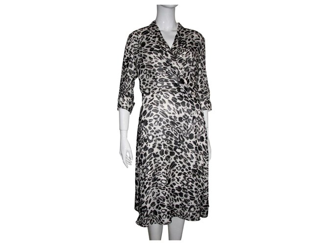 Escada Robe en soie avec doublure en soie Noir Blanc ref.113146 - Joli ...