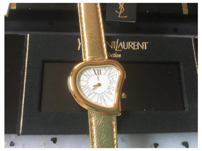 Yves Saint Laurent Heart face Metallic Leather ref.113226 - Joli Closet