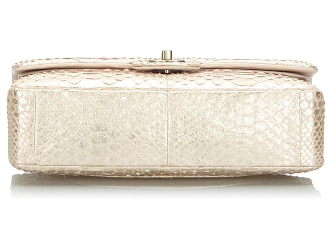 Sac à rabat en cuir python moyen classique doré Chanel Métal Rose ref.166773 - Joli Closet