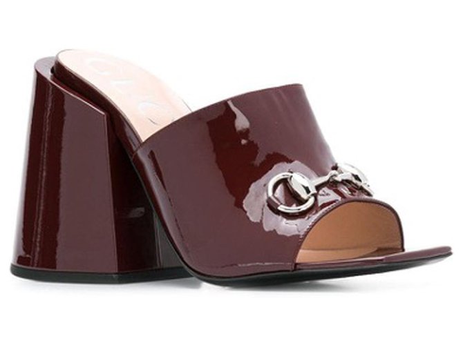 Escarpins en cuir verni rouge Gucci Lexi Cuir vernis Veau façon poulain ...