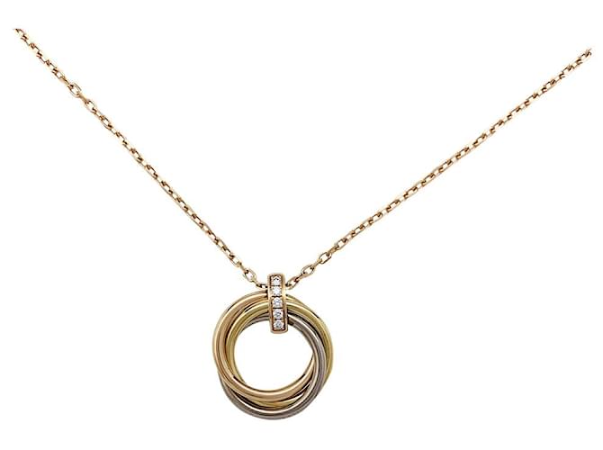 Collier Cartier, "Trinity", trois ors, diamants. Or blanc Or jaune Or ...