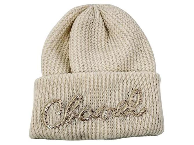CHANEL HAT IN CASHMERE Eggshell ref.639486 - Joli Closet