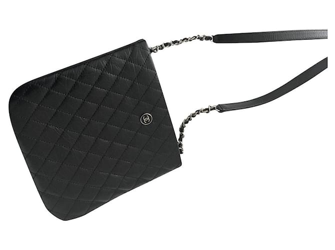 Chanel Uniform Black Leather ref.664528 - Joli Closet