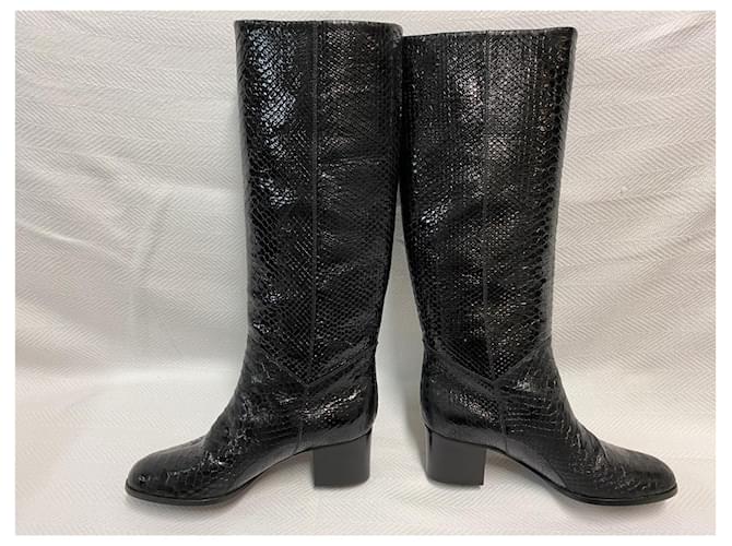 Chanel Boots Black Python ref.701902 - Joli Closet