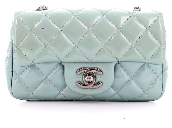 Chanel Timeless Blue Patent leather ref.773453 - Joli Closet