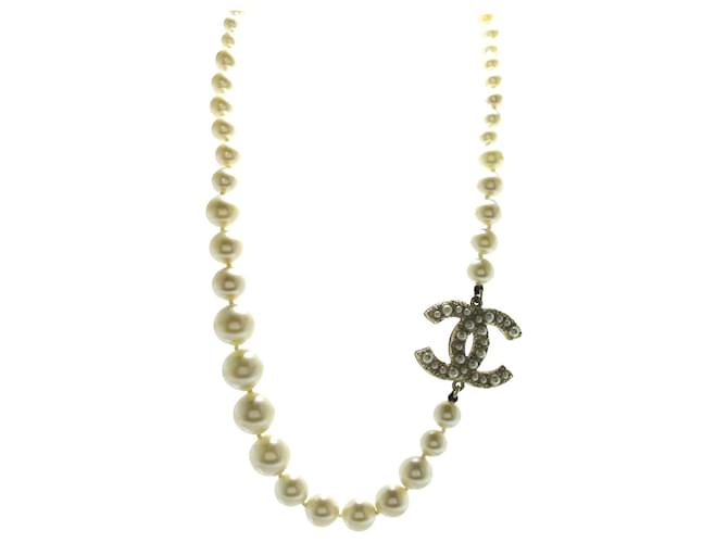 Timeless Chanel COCO Mark Golden Plastic ref.1079896 - Joli Closet