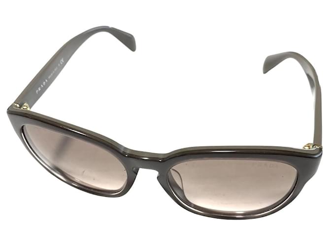 Prada Beige Plastic ref.1221339 - Joli Closet