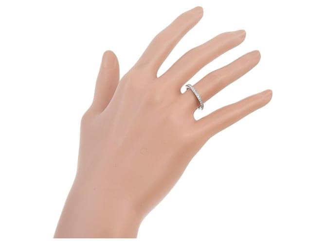 Van Cleef & Arpels Romance Eternity Silvery Platinum ref.1223158 - Joli ...