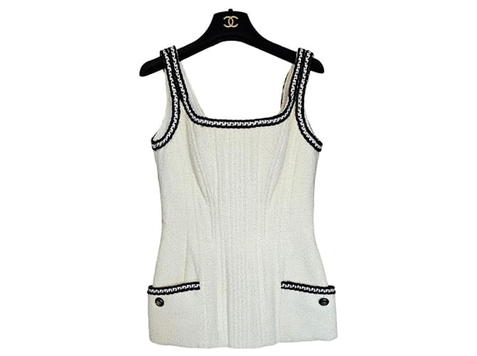 Chanel collection corset Black Eggshell Tweed ref.1314011 - Joli Closet