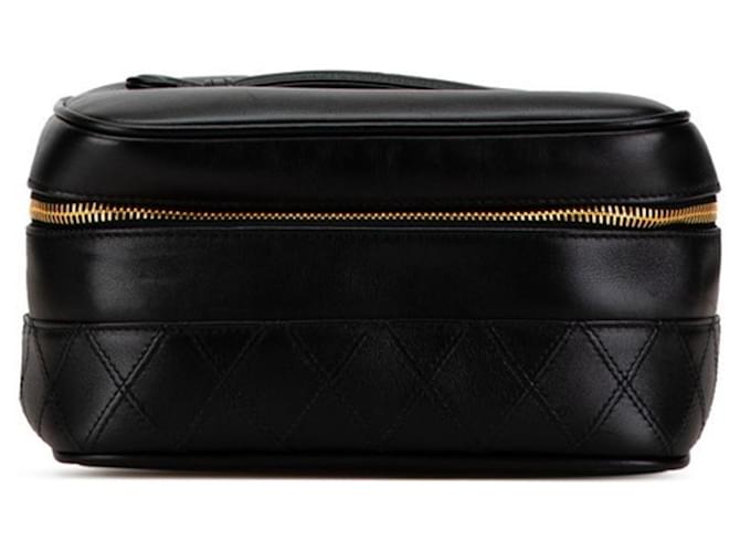 Chanel Vanity Black Leather ref.1626971 - Joli Closet