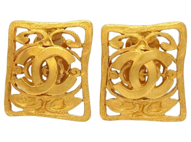 Chanel Coco Mark Golden Gold-plated ref.2345618 - Joli Closet