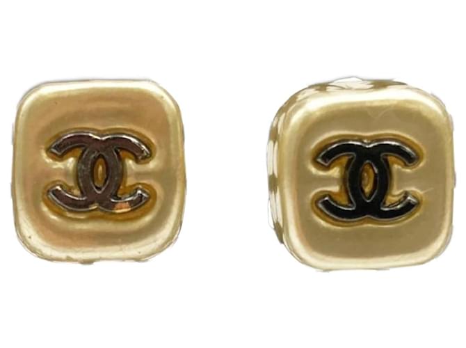 Chanel Coco Mark Champagne Gold Stud Earrings Golden ref.1515949 Joli Closet