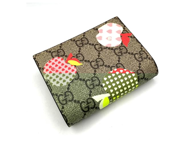 Gucci Bi-fold Compact Wallet Beige Cloth ref.2818283 - Joli Closet