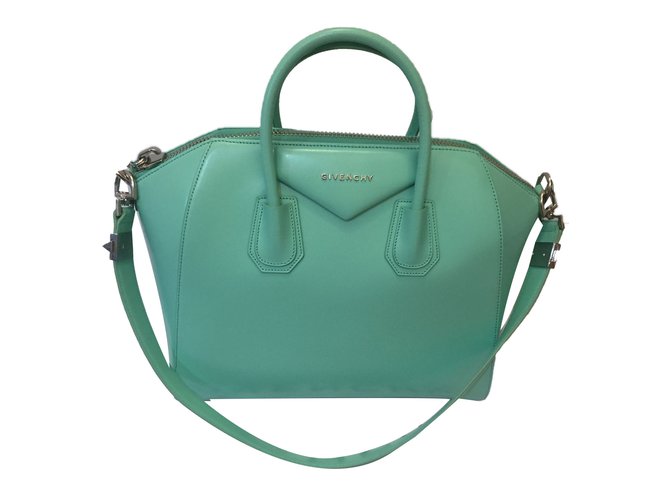 Givenchy Tiffany Antigona Blau Leder ref.41786 - Joli Closet