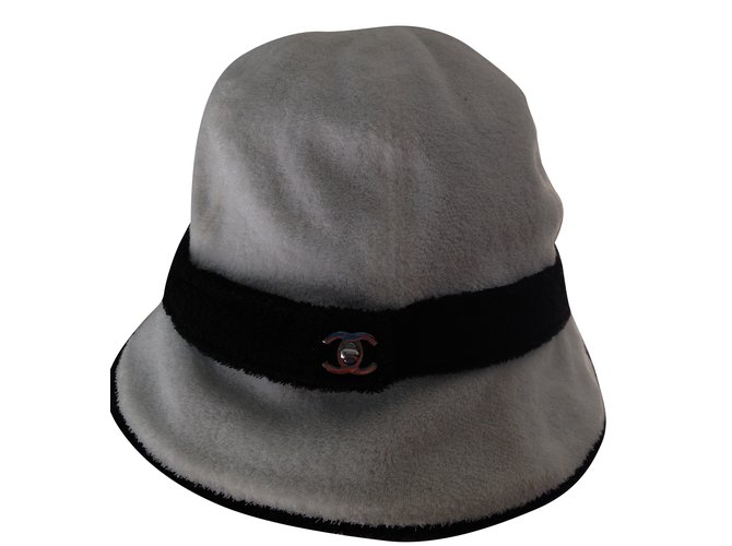Chanel Chapeau Coton Noir Blanc ref.45292 - Joli Closet