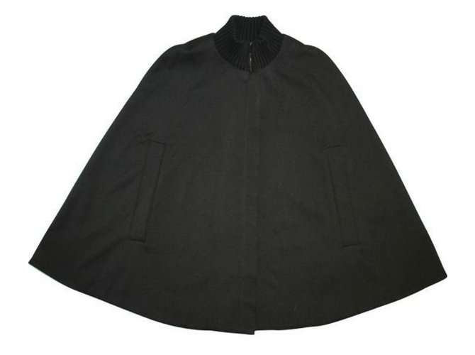 Cos Cape Laine Noir ref.48242 - Joli Closet