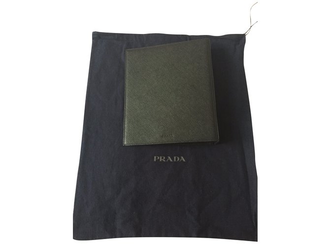 Prada new agenda binder saffiano leather Black ref.50391 - Joli Closet