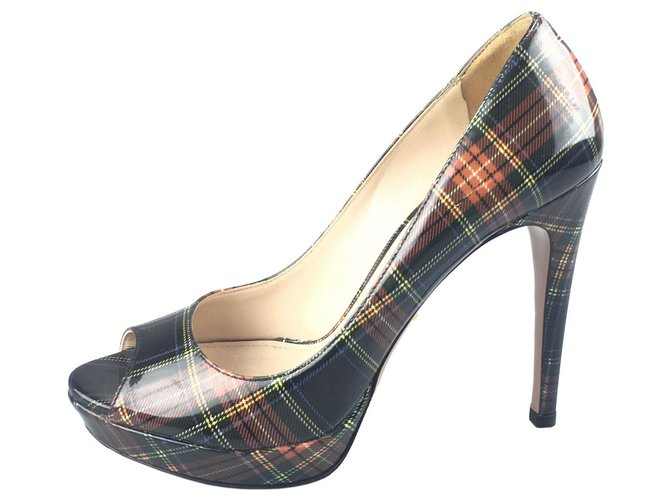 Escarpin à bout ouvert et tartan en cuir verni noir Prada Cuir vernis ...
