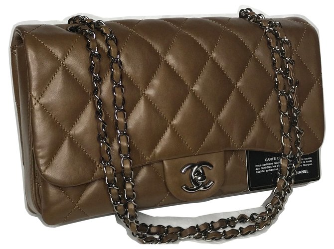Classique Chanel Grand sac à rabat 3 départements w / carte, boîte etc ...