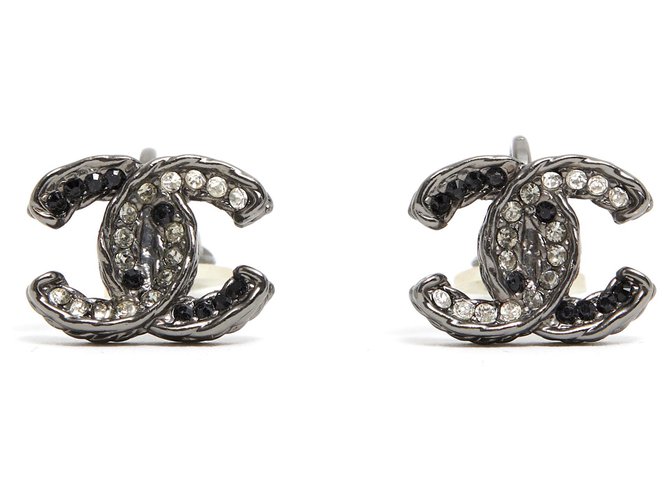 Chanel DARK CRYSTAL CC CLIPS Silvery Metal ref.193797 - Joli Closet