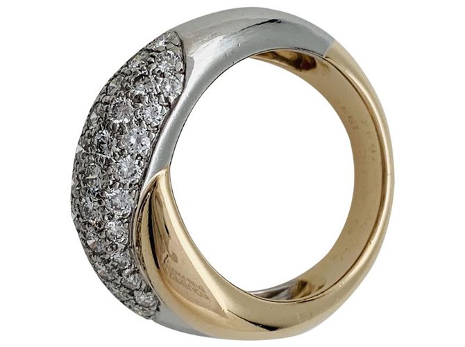 Cartier ring "Colisée" yellow gold, platinum and diamonds. ref.228065 ...