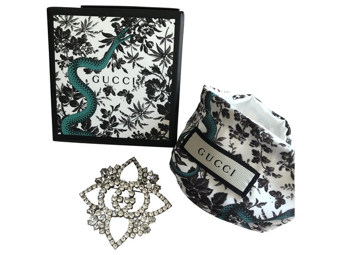 Gucci Pins & brooches Silver hardware Metal ref.280665 - Joli Closet