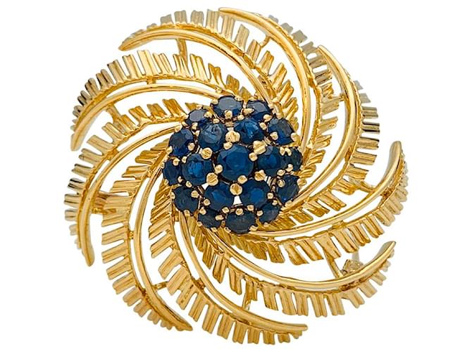 Cartier brooch in yellow gold and sapphires. ref.505663 - Joli Closet