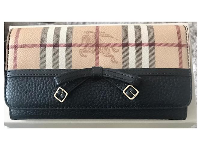 Burberry LIMITED EDITION !!! Multiple colors Leather ref.605455 - Joli ...