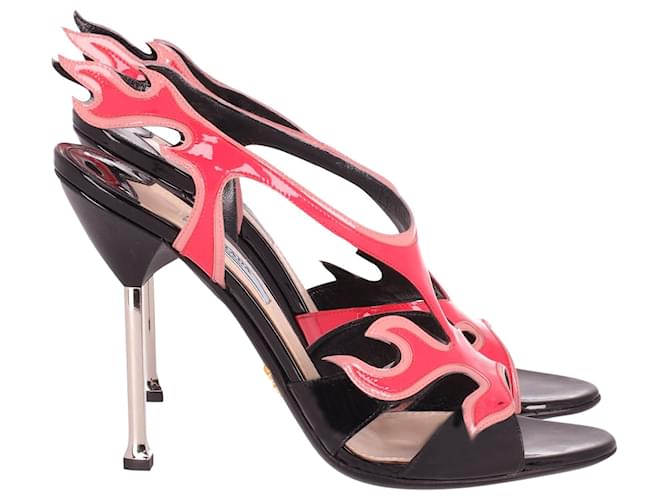 Prada Flames T Strap Heels aus rosa Leder Pink ref.613931 Joli Closet