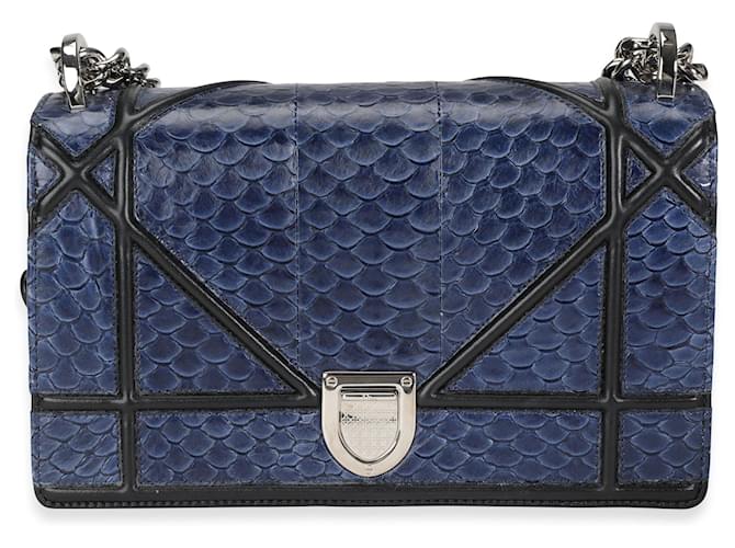 Dior Sac à rabat Ama en python bleu marine et cuir noir ref.620168 ...