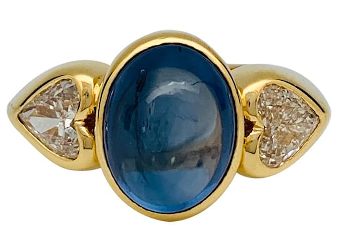 inconnue Bague saphir cabochon 6 cts, diamants coeurs. Or jaune ref ...