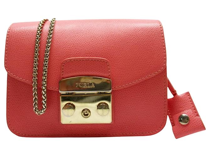 Furla Red Leather ref.654923 - Joli Closet