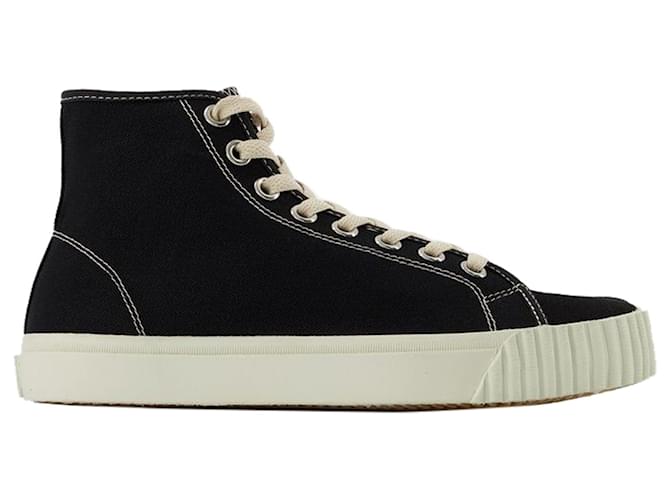 Maison Martin Margiela Sneakers Tabi High T en Cuir Noir et Blanc Toile ...