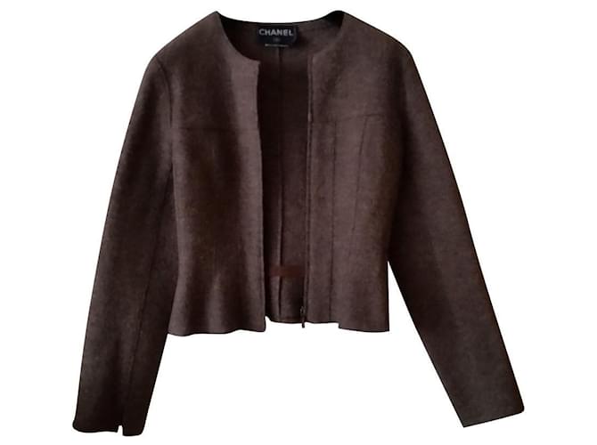 Chanel Jackets Taupe Wool ref.722847 - Joli Closet