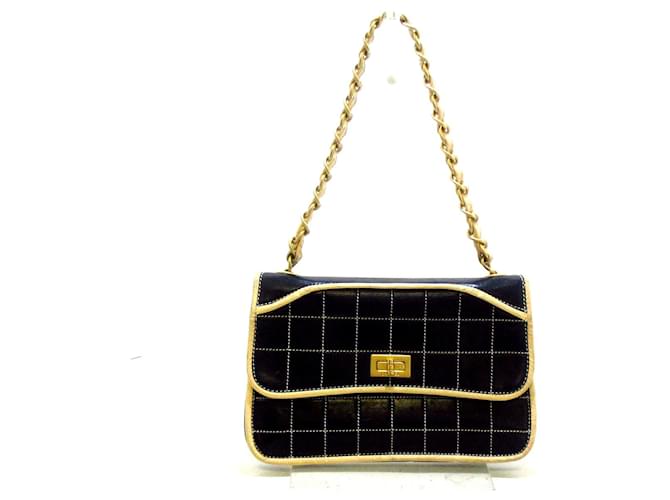 Chanel Chocolate bar Black Leather ref.728451 - Joli Closet