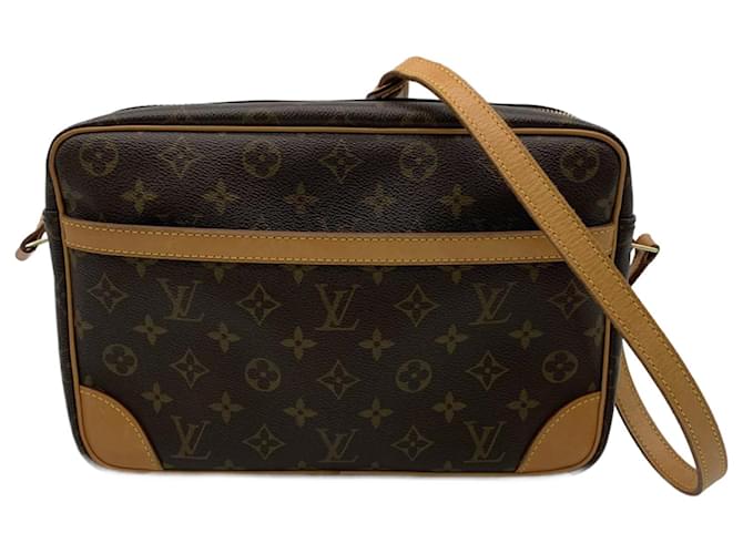 Louis Vuitton Monogram Trocadero 30 Brown ref.733360 - Joli Closet