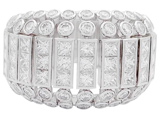 Cartier ring, "Crown", WHITE GOLD, diamants. Diamond ref.743049 - Joli ...
