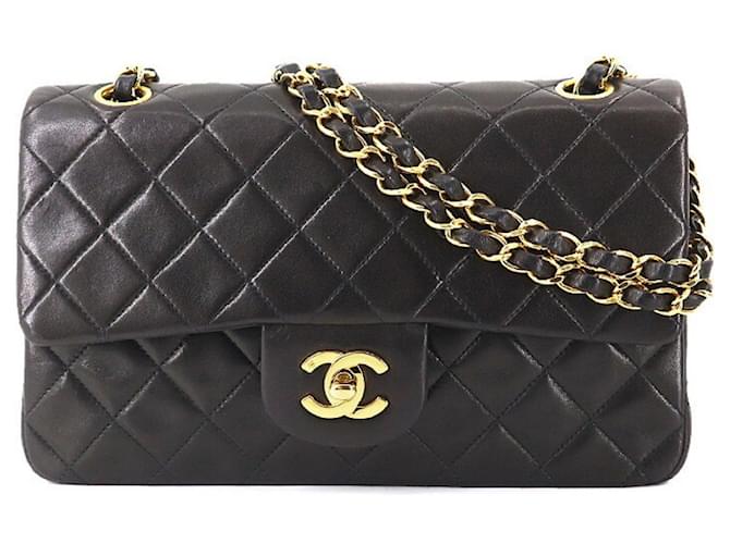 Chanel lined Flap Black Leather ref.752467 - Joli Closet