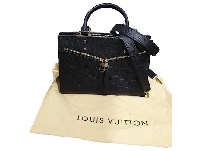 Louis Vuitton Sully PM bag in black leather ref.770666 - Joli Closet