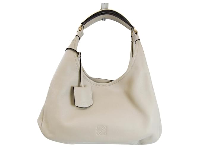 Loewe Cream Leather ref.788789 - Joli Closet