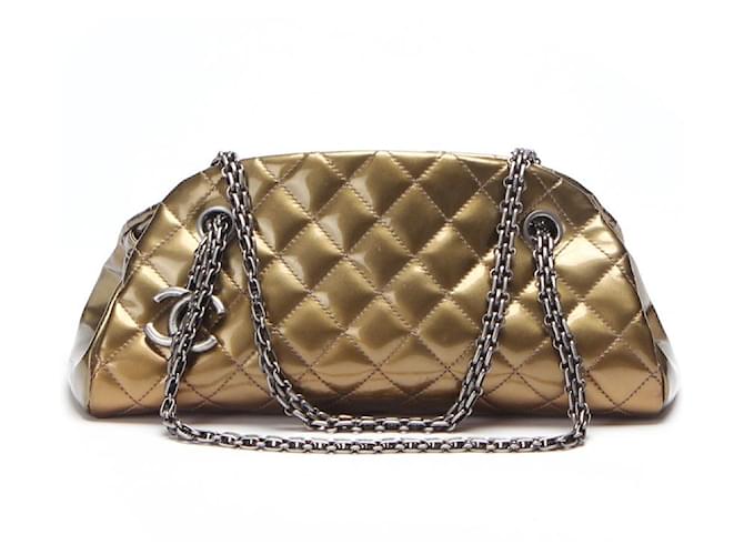 Chanel Sac bowling en cuir verni matelassé Just Mademoiselle Cuir ...