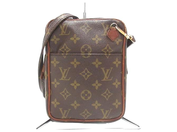 Louis Vuitton Amazone Braun Leinwand ref.803920 - Joli Closet