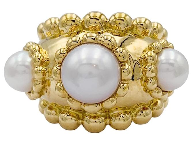 Bague Chanel, "Baroque", or jaune, perles. ref.810053 - Joli Closet