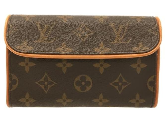 Louis Vuitton Pochette Florentine Cloth ref.810912 - Joli Closet