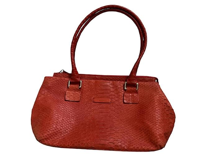 Tosca Blu Handbags Red Leather ref.834811 - Joli Closet
