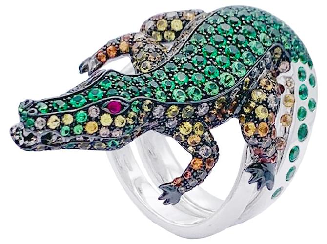 Boucheron Crocodile ring in white gold, set with diamonds and colored ...